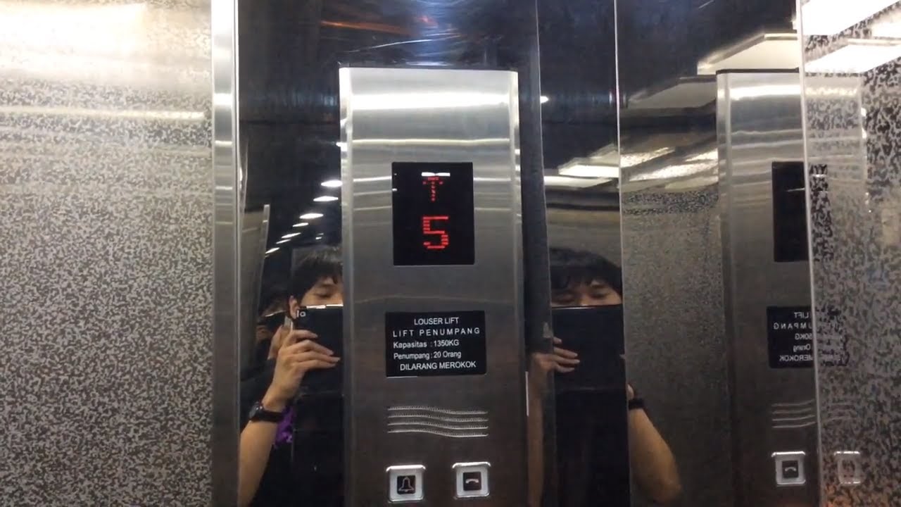 OTIS (Mod: Louser Lift) Traction Lift at Sarinah Thamrin, Jakarta ...