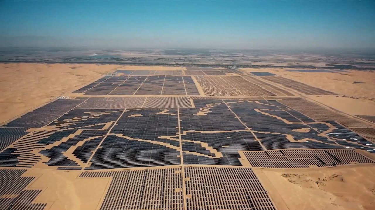 GLOBALink | Solar farm in China's desert protects environment, provides ...
