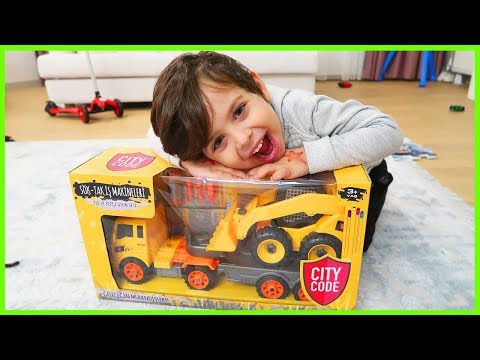 Sök Tak İş Makineleri İle Oyuncak Dozer ve Tır Açtık, Oynadık l Oyuncak Açma l Prens Yankı
