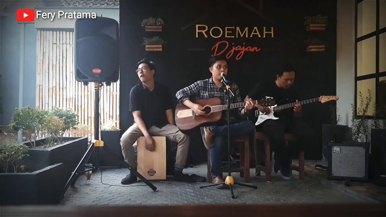 SELALU ADA - BLACK OUT LIVE ACCOUSTIC AT CAFE (COVER BY FERY PRATAMA) - YouTube