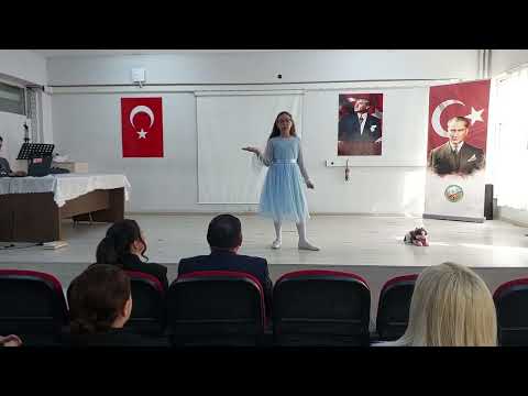 Ben Kim miyim? Tiyatro Gösterisi