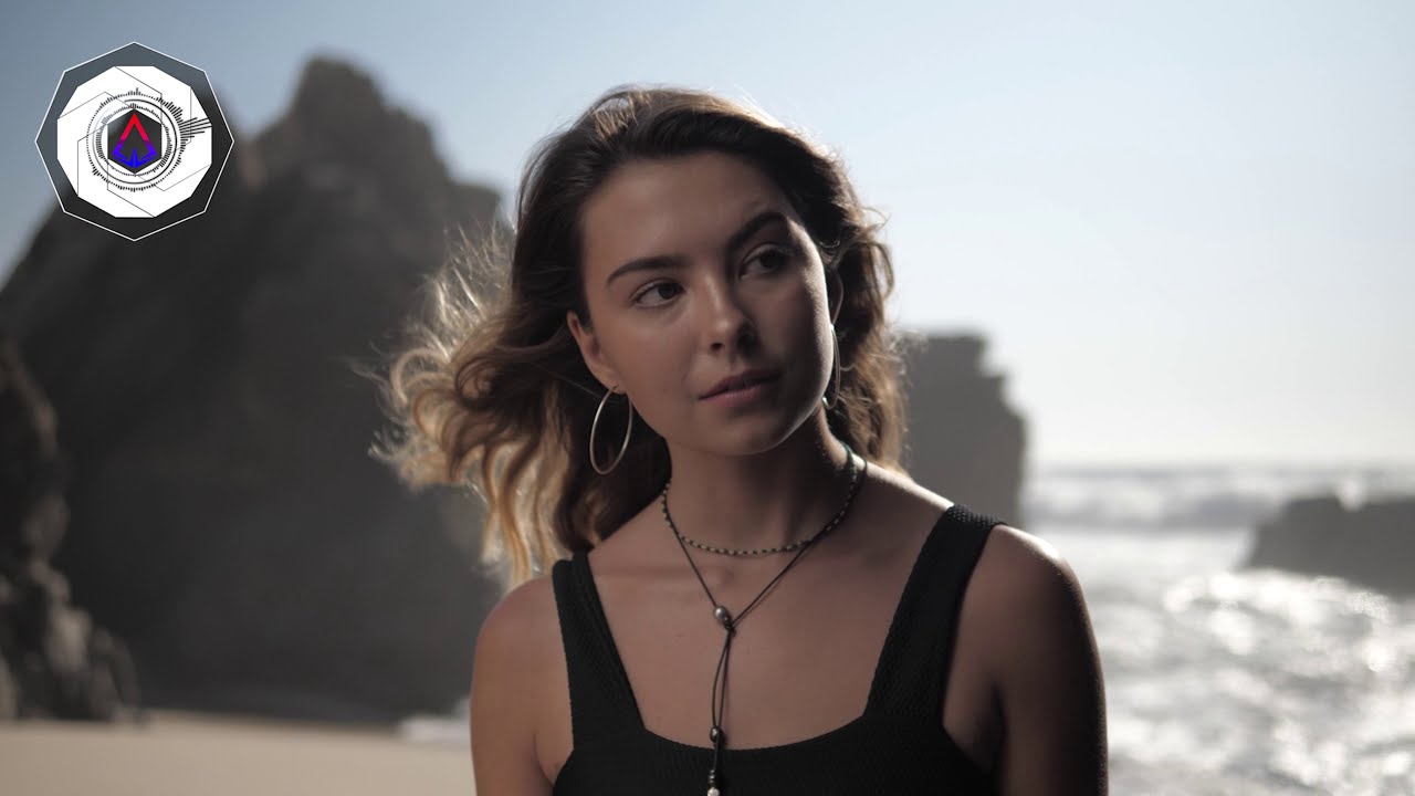 Mala Vida - Lu Ni feat NeiNei - YouTube