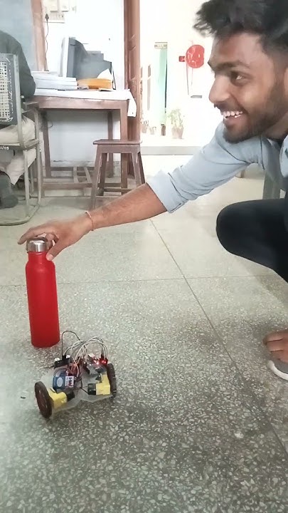 OBJECT DETECTOR ROBOT || using ultrasonic sensor and Arduino UNO #arduinoproject #viralvideo #ai ...