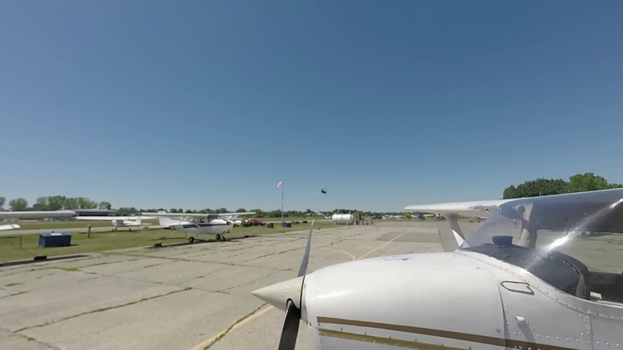 Chinook CH-147 helicopter departing CYRO - YouTube