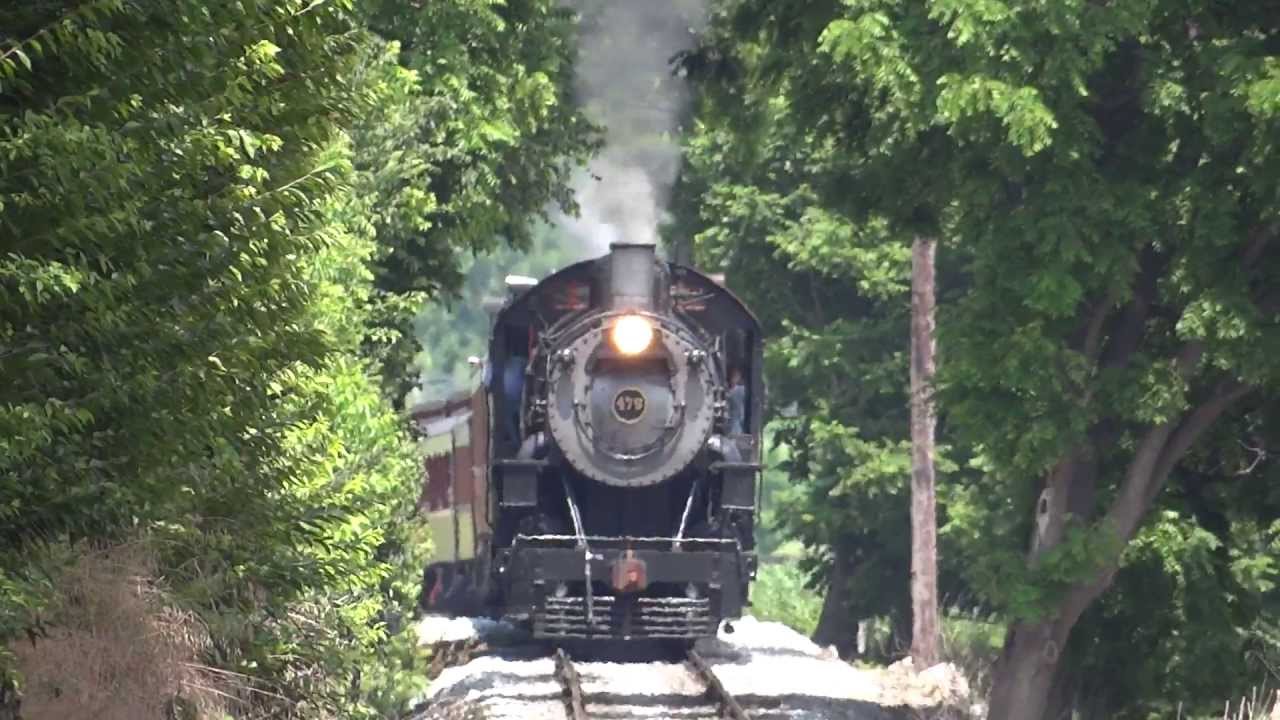 Strasburg Steam Engine #475 Crossing Black Horse - YouTube