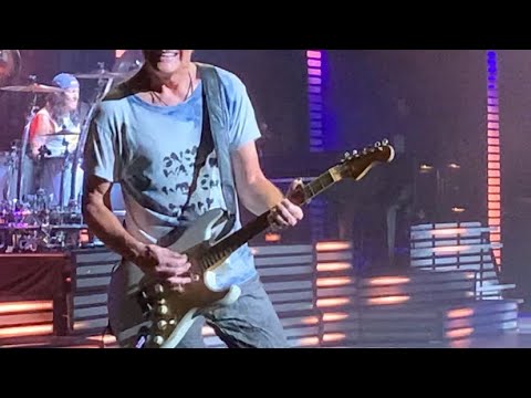 REO Speedwagon. Live 8/22. Back On The Road Again - YouTube