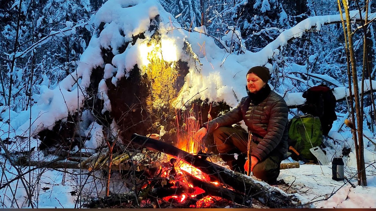 SNOW CAMP - no tent- natural bushcraft shelter - no sleeping bag - solo ...