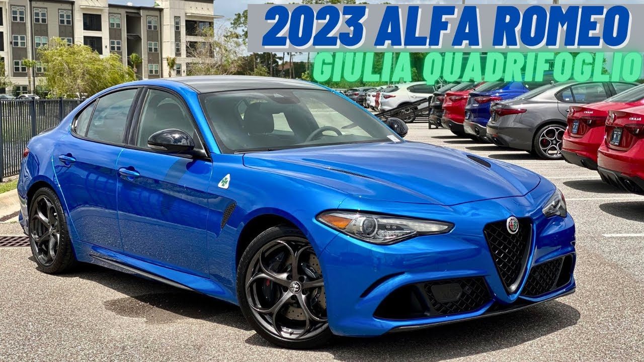 This 2023 Alfa Romeo Giulia Quad Has An Option We Haven't Seen In 2 Years! - YouTube