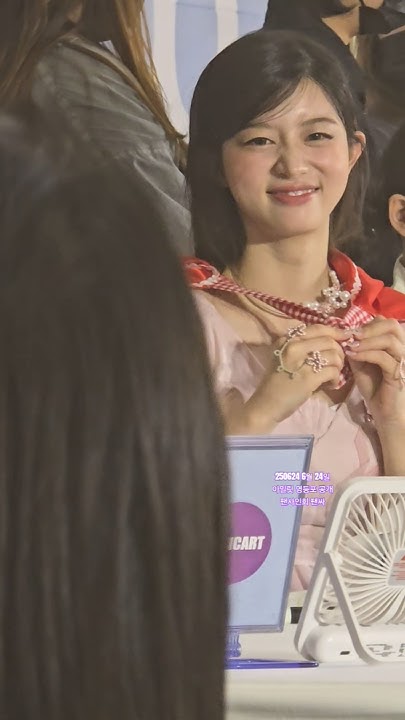 250624 6월 24일 아일릿 영등포 공개 팬사인회 팬싸 💚💜💚💜 #ILLIT_bomb #bomb #빌려온고양이#아일릿 #illit #ILLIT #gllit #GLLIT ...