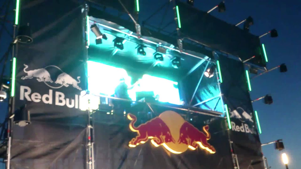 RedBull stage, TT - festival 2012;-) - YouTube