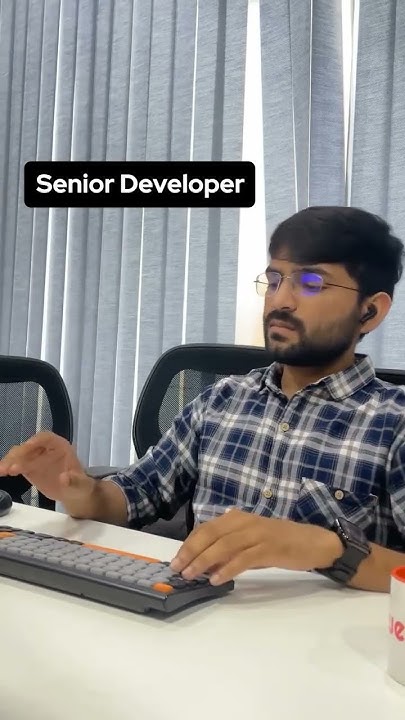 Junior Developer vs Senior Developer - YouTube