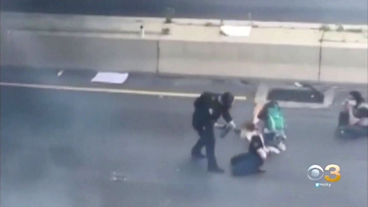 Ex Philadelphia Cop Charged With Assault For Pepper Spraying Kneeling
