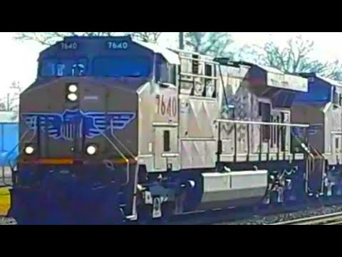 UP 7640 Leads a Mixed Freight in Terre Haute, IN - YouTube