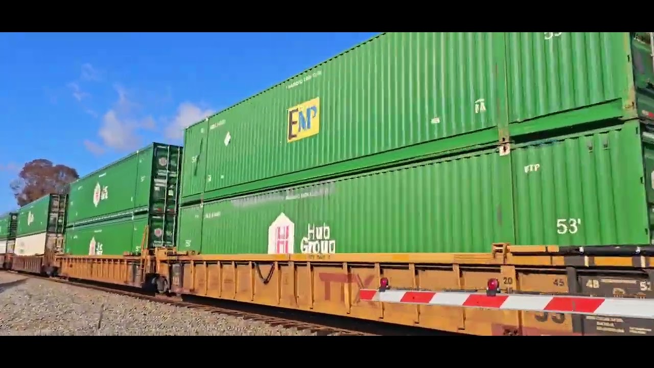 NS 28R Intermodal Taylors, SC w/GEVO AC leader - YouTube