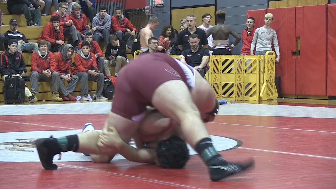 Drew Flynn of Pompton Lakes wins by fall in District 4 semis - YouTube