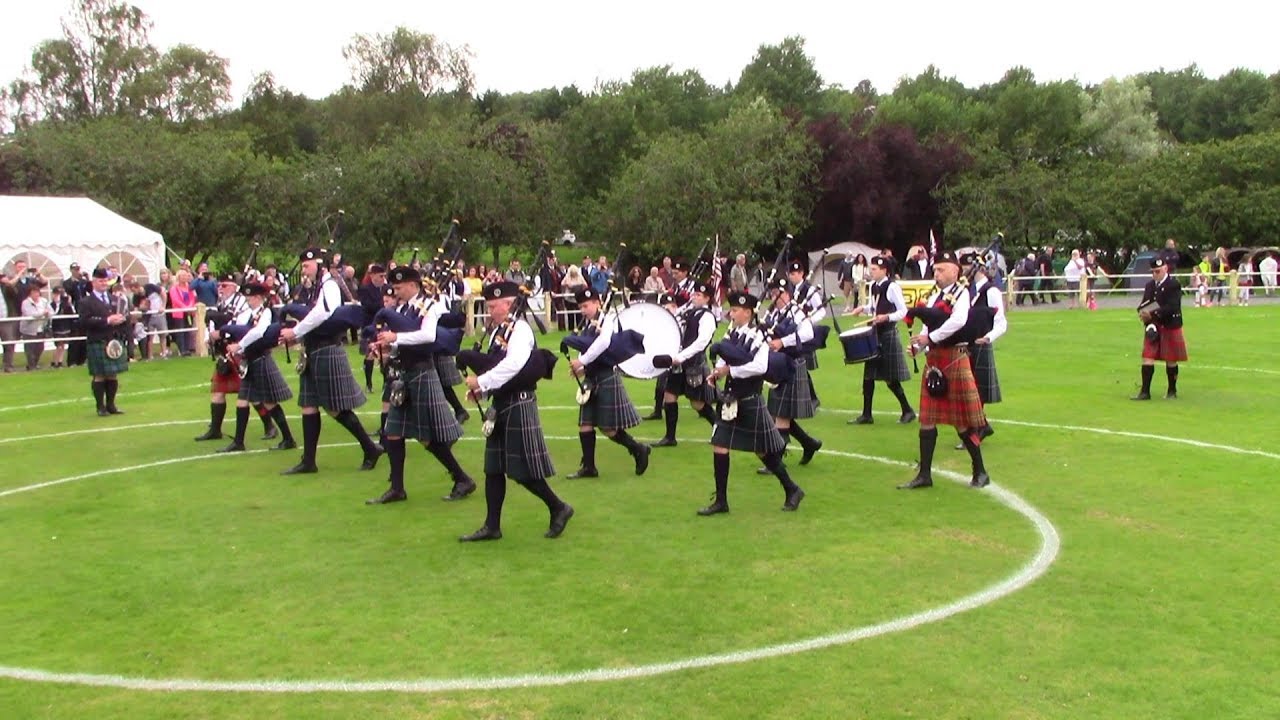 1ST LARGS BOYS BRIGADE PIPE BAND AT BUTE HIGHLAND GAMES 2019 - YouTube
