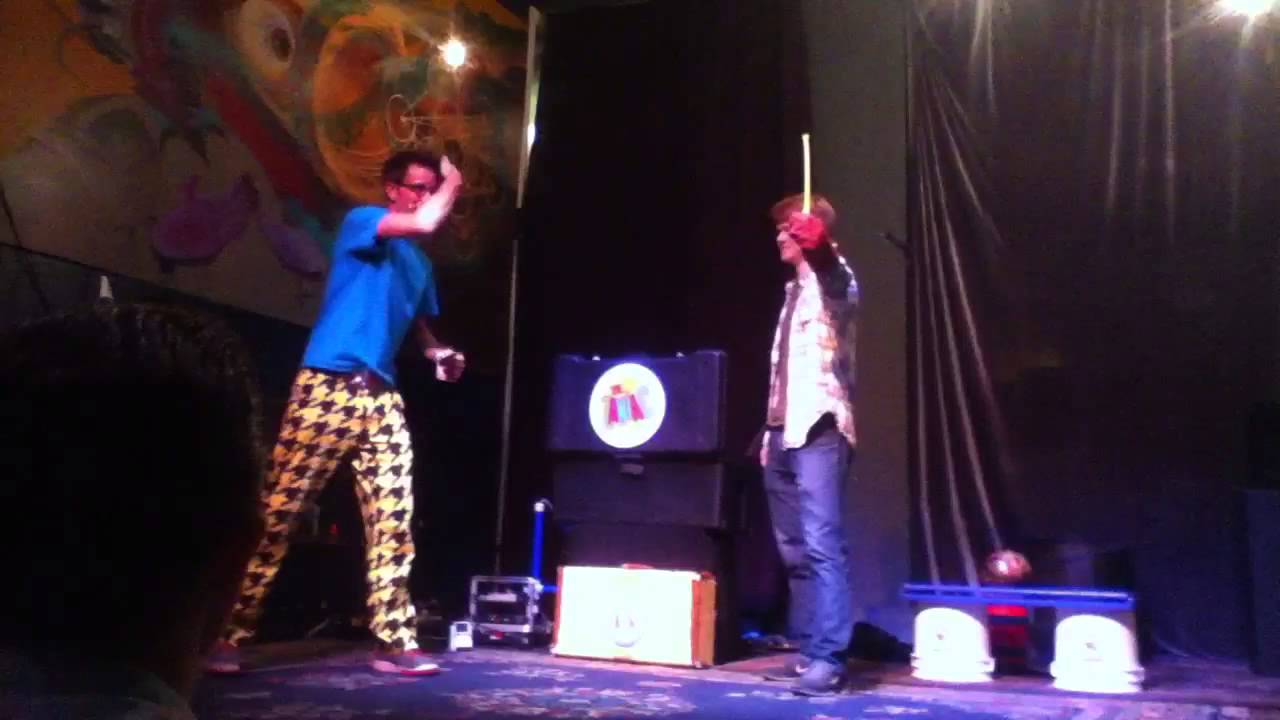 Alex Zerbe - Cutting Celery with a Card (comedy act) @ Backspace - YouTube