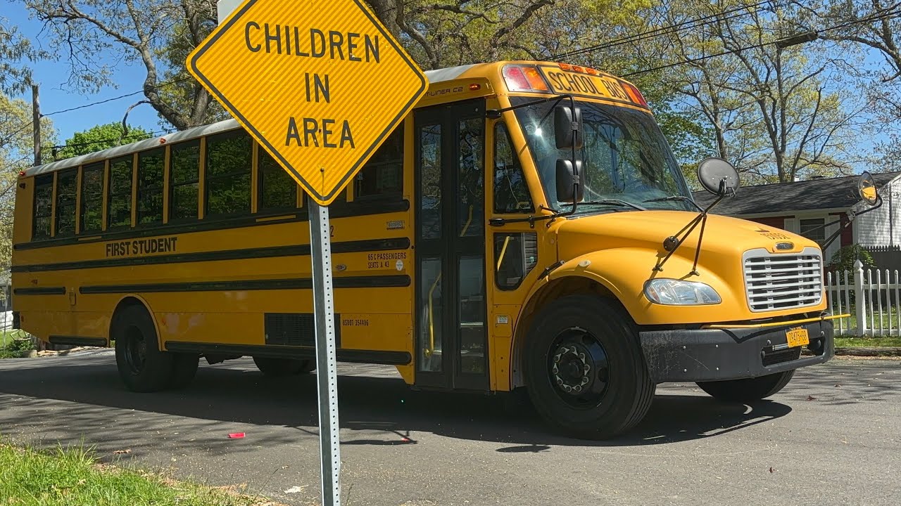 First Student School Bus 151052 with the Engine Fan on - 2015 Thomas C2 ...