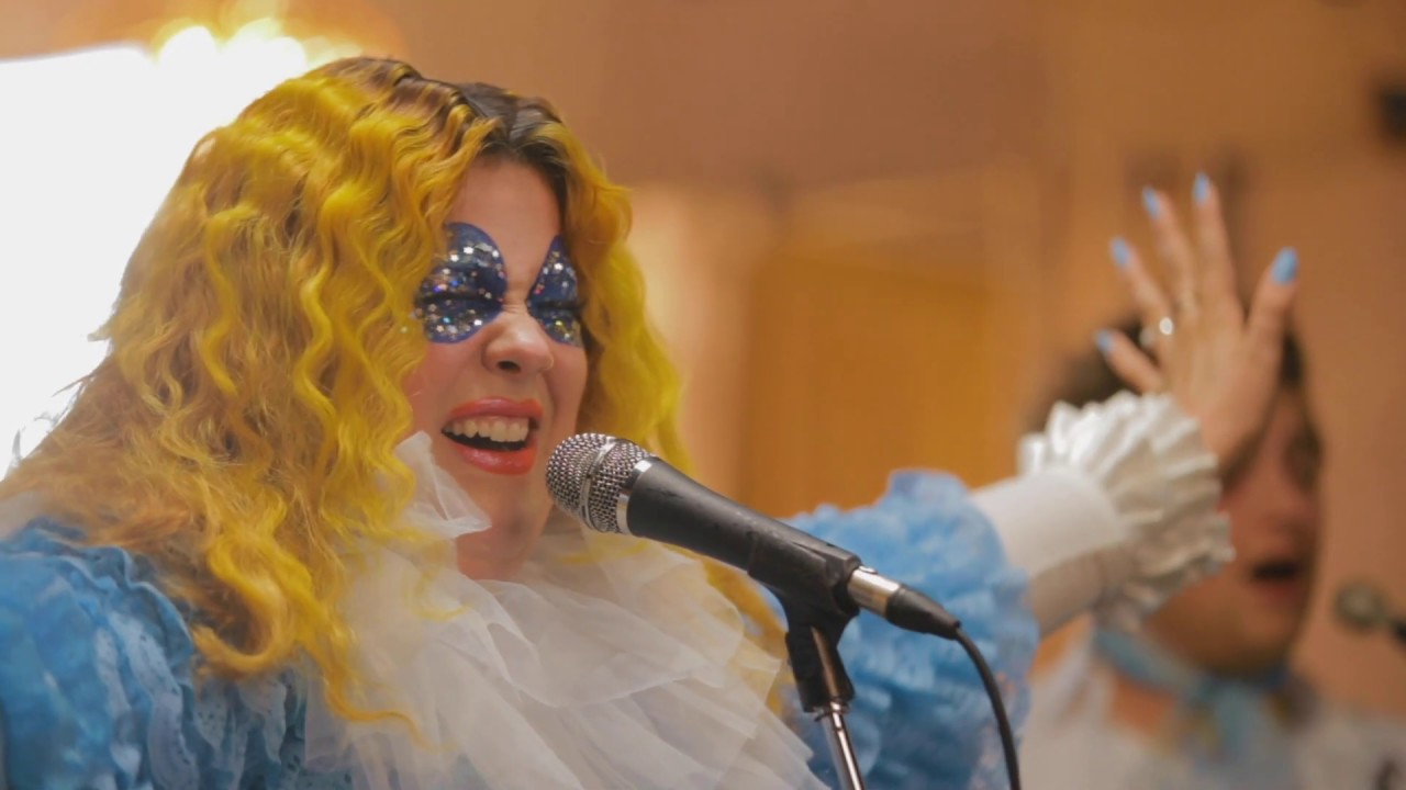 Begonia - Beats (Live at Wildwood Rose & PJ Vintage) - YouTube