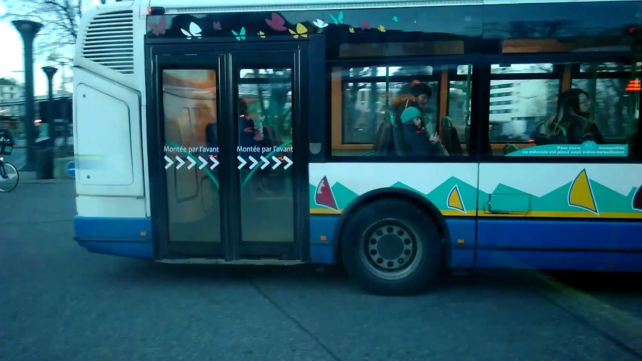 Des bus du réseau sibra depuis un urbanway 12 - YouTube