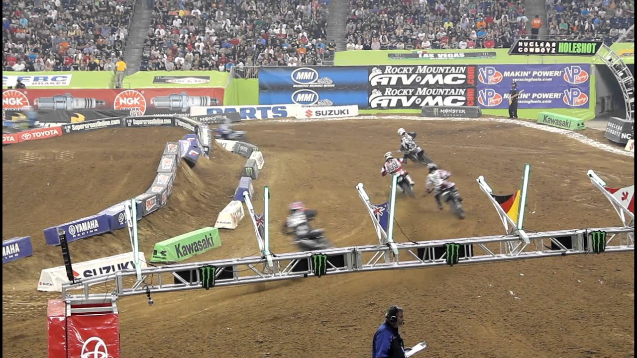 Supercross Action 1 - YouTube
