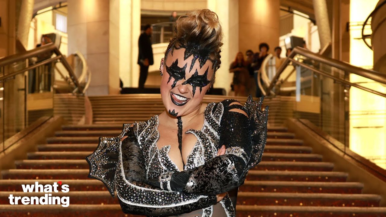 Jojo Siwa Faces BACKLASH After Teasing Next Single - YouTube