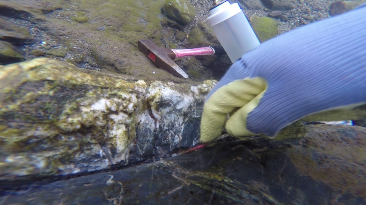 GOLD SNIPING AT LAST!!! First Real Sniping Trip of the year! - YouTube