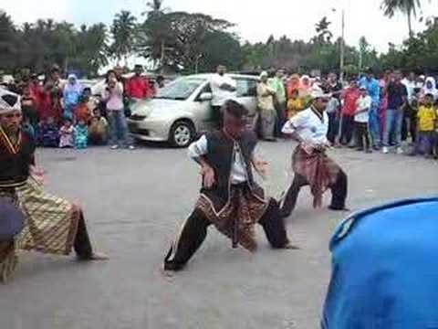 Silat Helang Putih - YouTube
