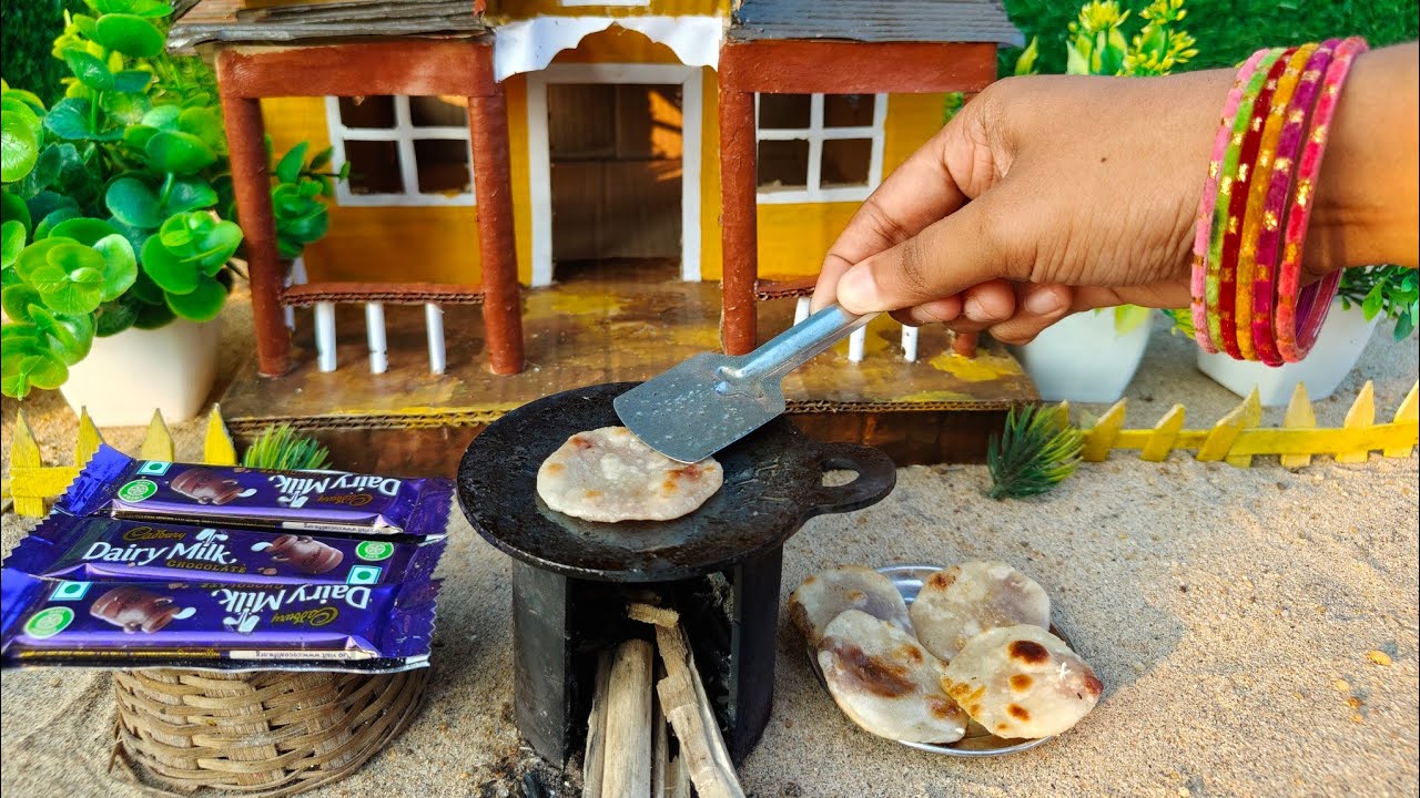 Miniature Chocolate Paratha | Dairymilk Chocolate Paratha Recipe ...