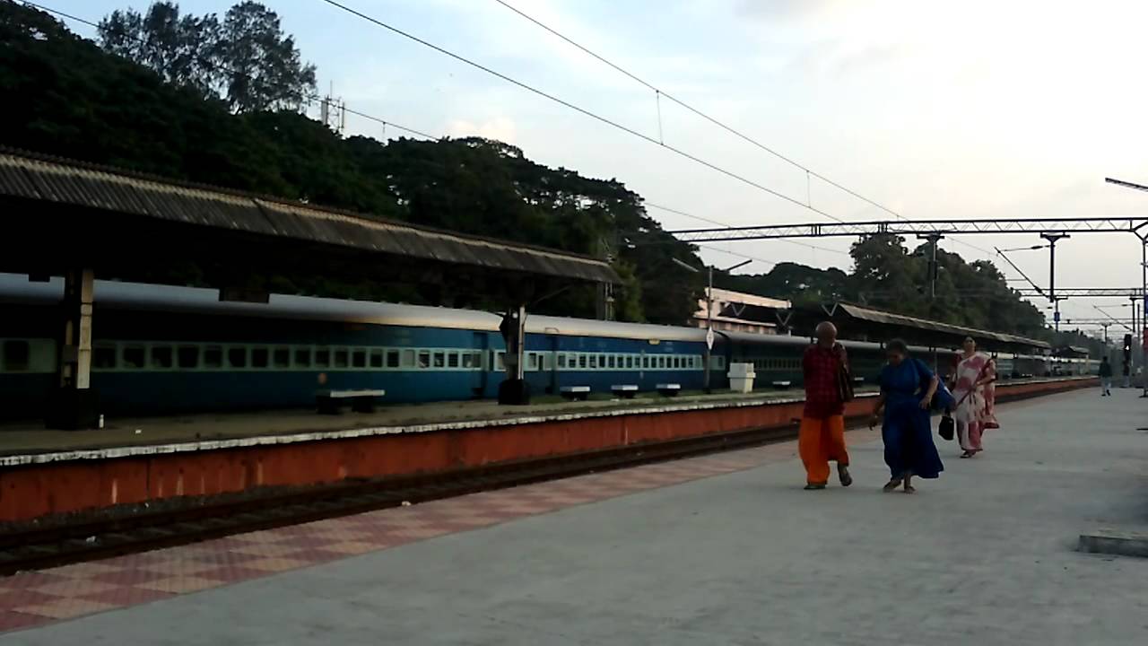 Rameswaram express at nugambakam.mp4 - YouTube