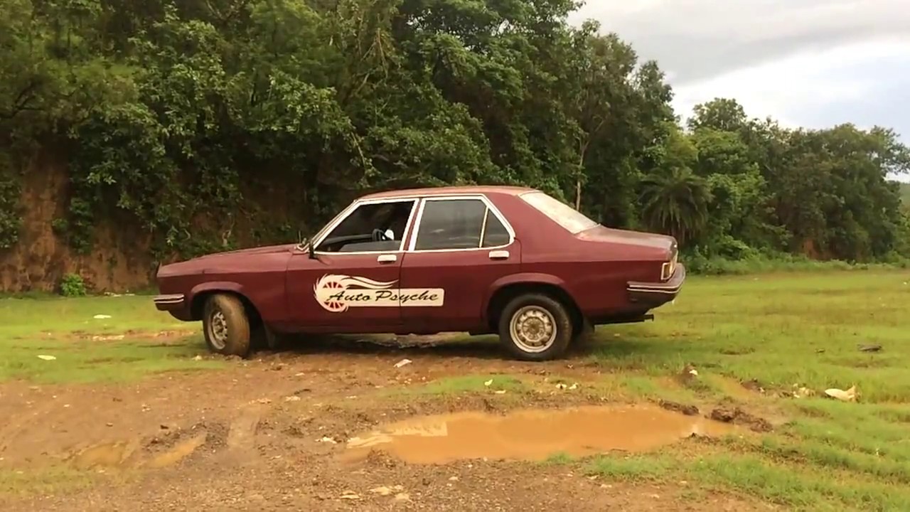 (HM contessa) tried to drift for the first time - YouTube