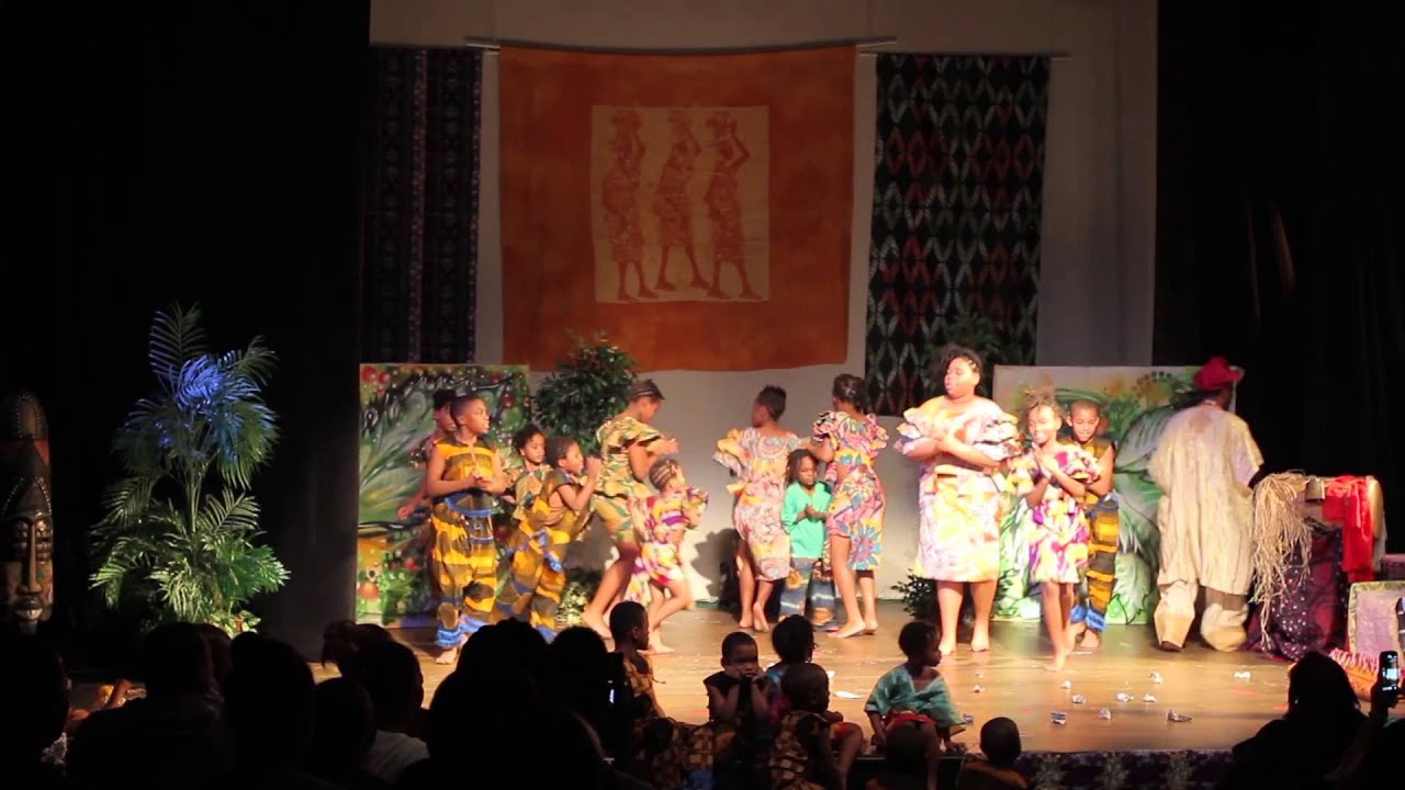 Egun Omode...Final dance from 'The Cowtail Switch' - YouTube