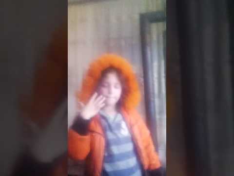 Balaca qizcigaz ela mahni oxuyur😍