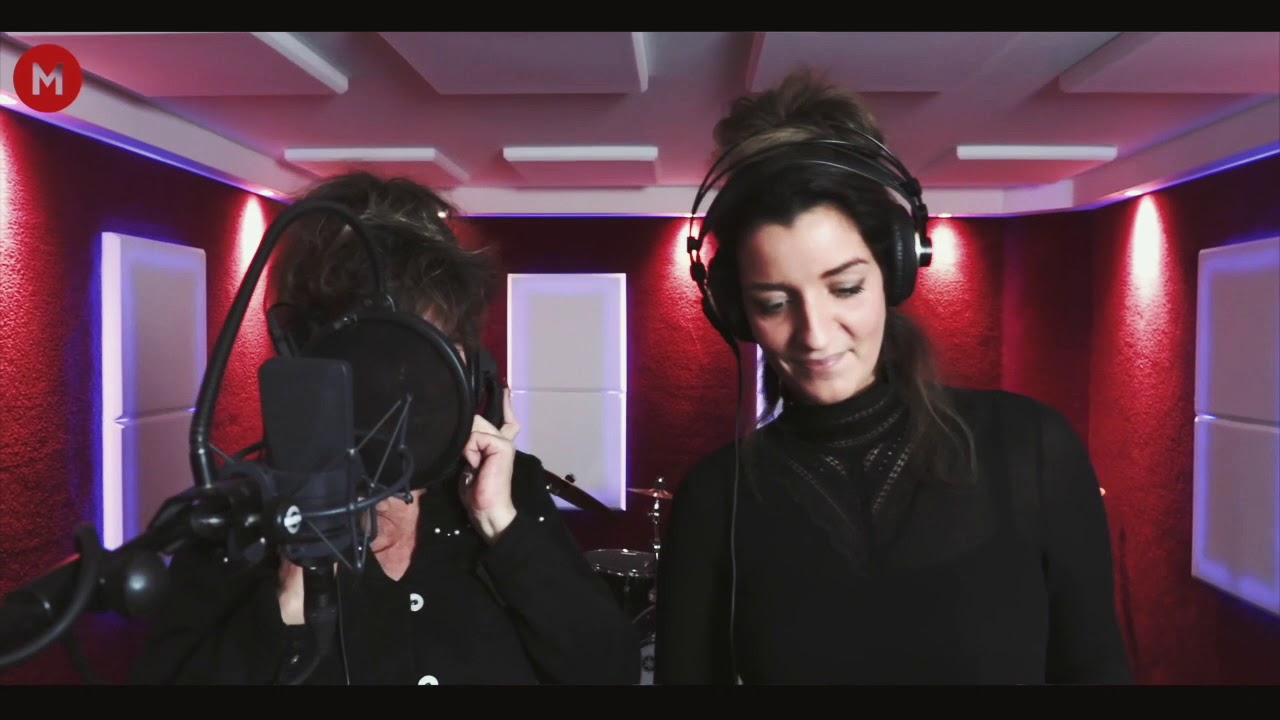Marina Bosman zingt haar Cover bij Music Experience! - YouTube
