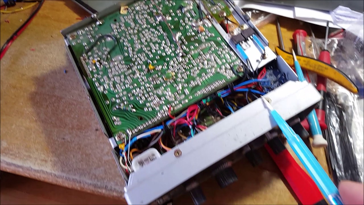 Video del terzo apparato di Christian - Midland Alan 68 - YouTube