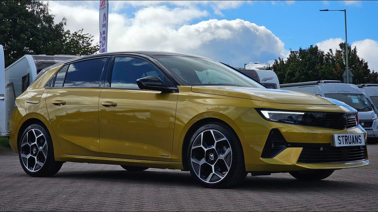 Vauxhall Astra Ultimate (LV22 UHF) - YouTube