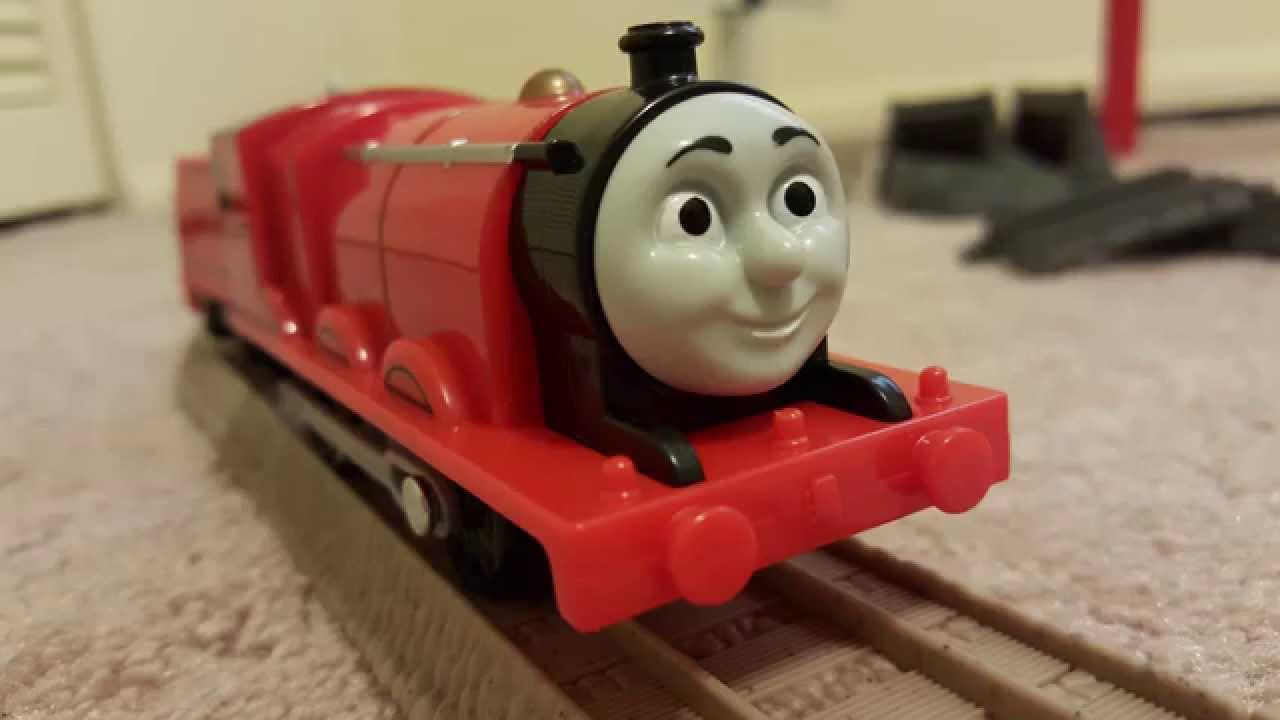 Thomas & Friends - James and Thomas Play! - Track Master 5-1 Builder ...