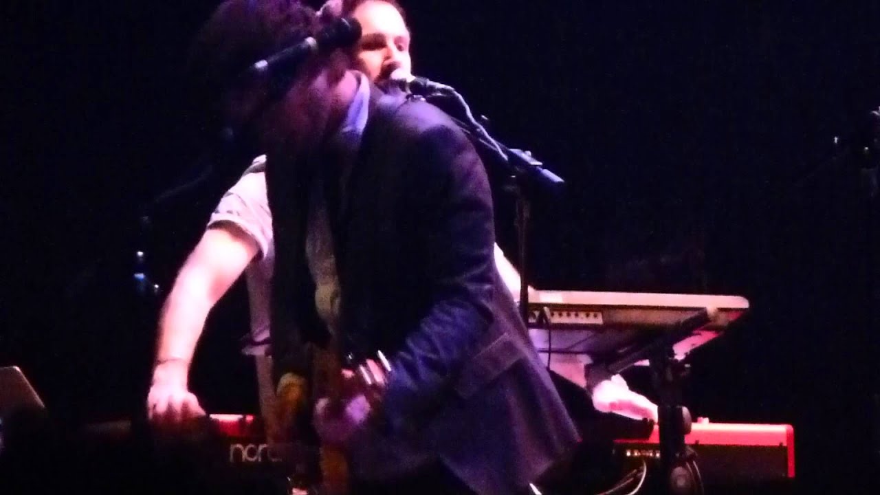 Atlas Genius - Trojans (HD) - Live at Terminal 5 in NYC on 10/14/2012 ...