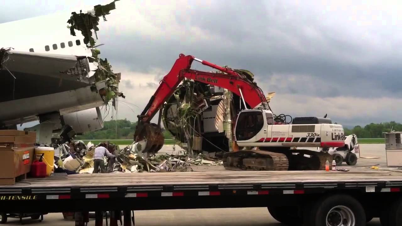 747 scrapped - YouTube