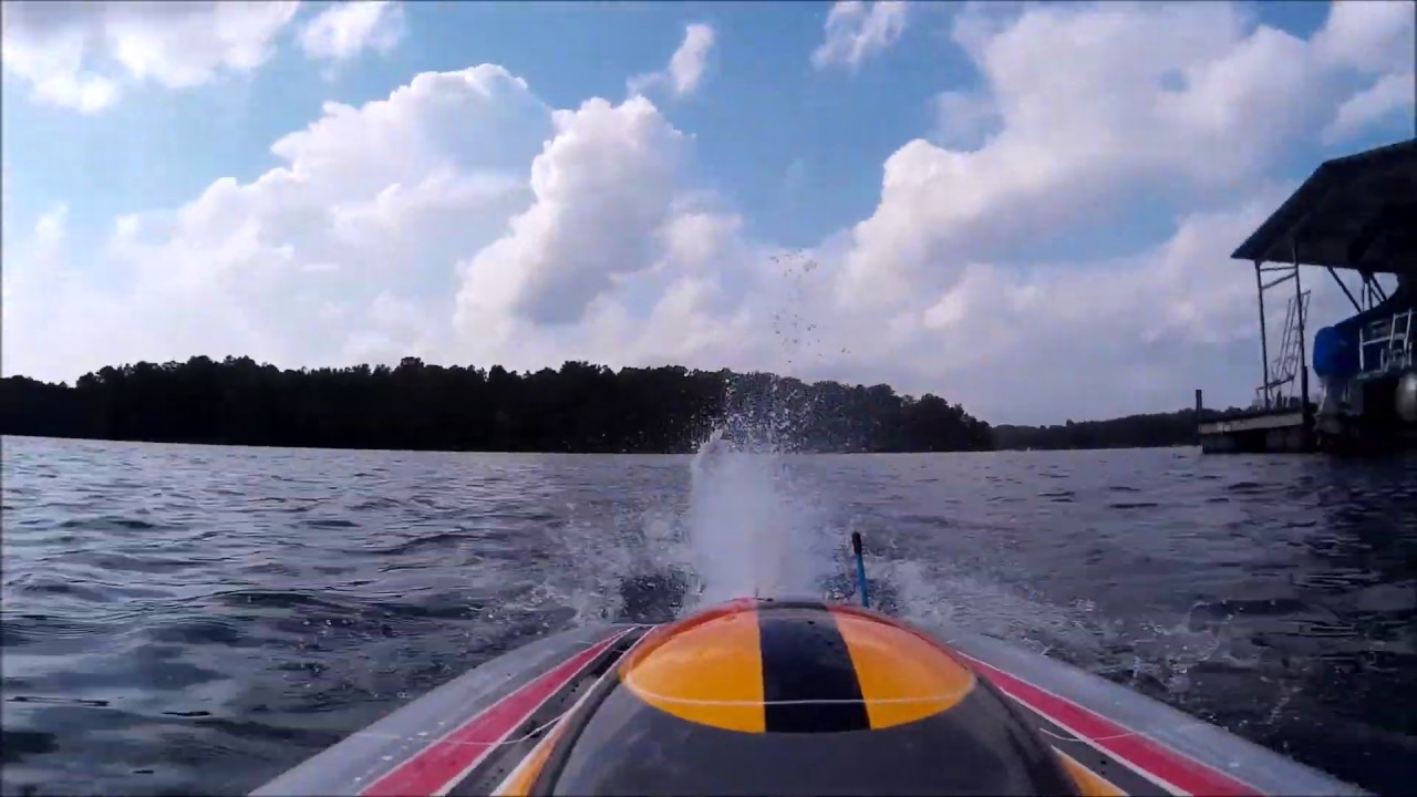 TFL Genesis Catamaran on 4s - YouTube