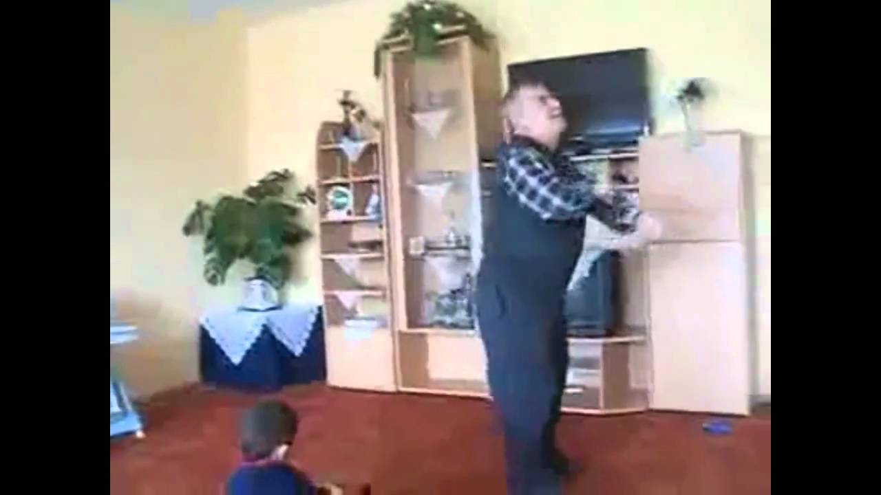 Funny Grandpa dancing to Techno *Bhangra Style* - YouTube
