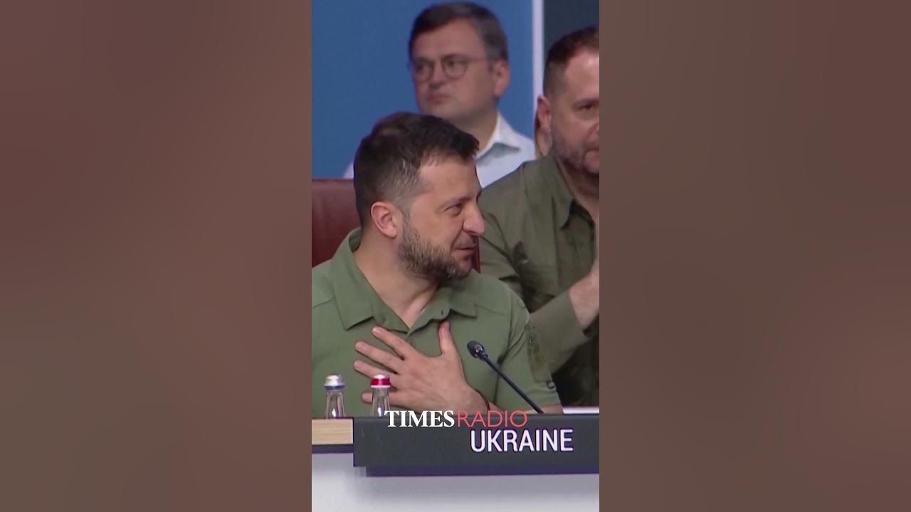 President Zelensky Is Met With Applause At Nato Summit Youtube
