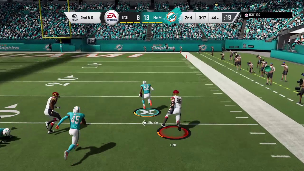 CRAZY LATERAL TOUCHDOWN! MADDEN 20 - YouTube