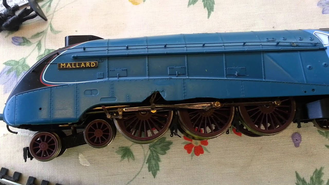 OO Hornby R2339 blue LNER 4 6 2 A4 Mallard 4468 model steam locomotive ...