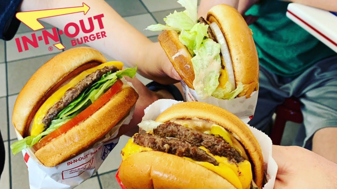 CALIFORNIA HERE WE COME!! IN N OUT BURGER AND PALM TREES! - YouTube