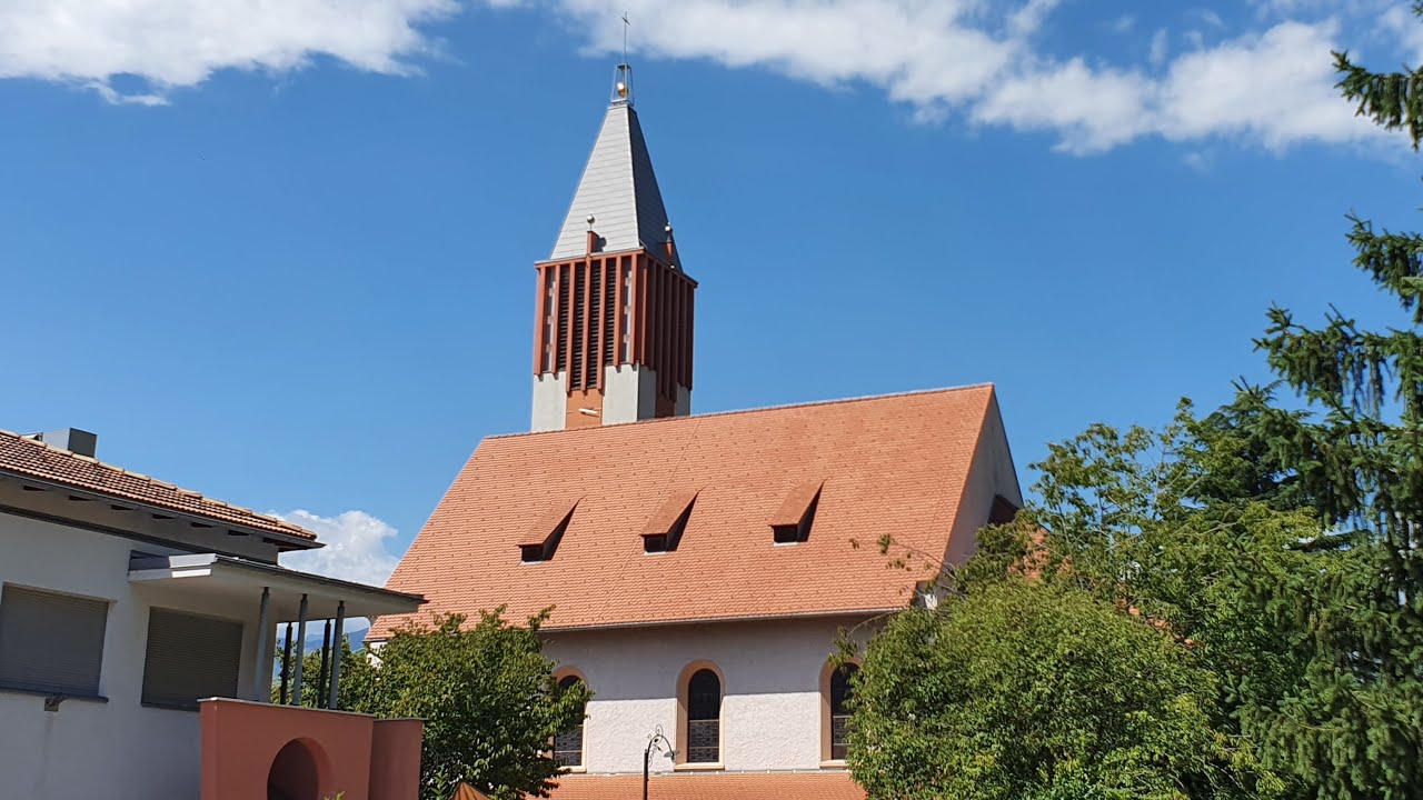 Vilpian (Südtirol) Geläute der Pfarrkirche St. Josef - Volles Geläute ...