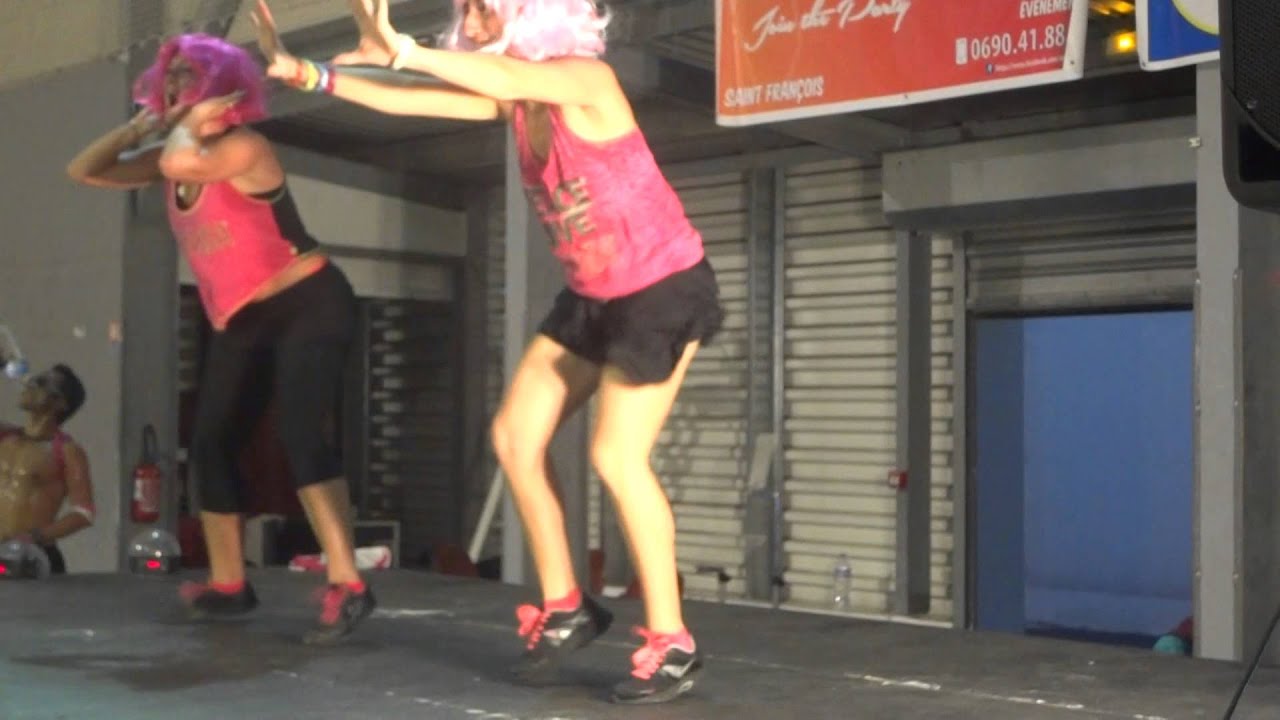 GWADA ZUMBA ET EMMA ZUMBA ROCK IT !! - YouTube