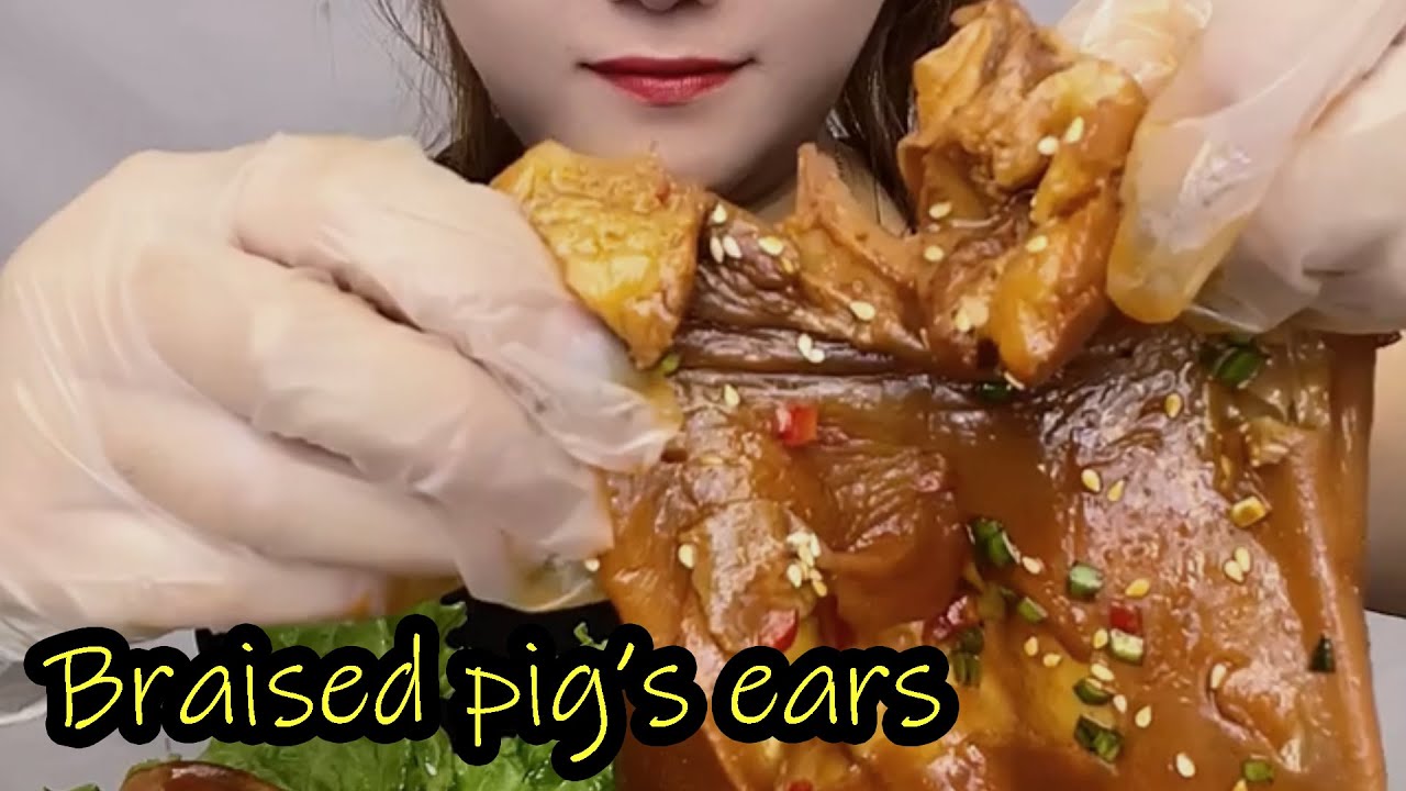 Braised pig’s ears, It’s really a big pig’s ear - YouTube
