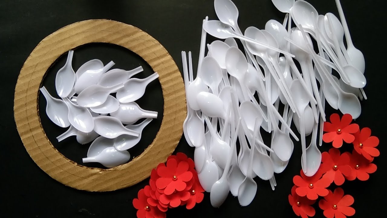 Unique Wall Hanging Craft Using Plastic Spoons | Best Out Of Waste ...