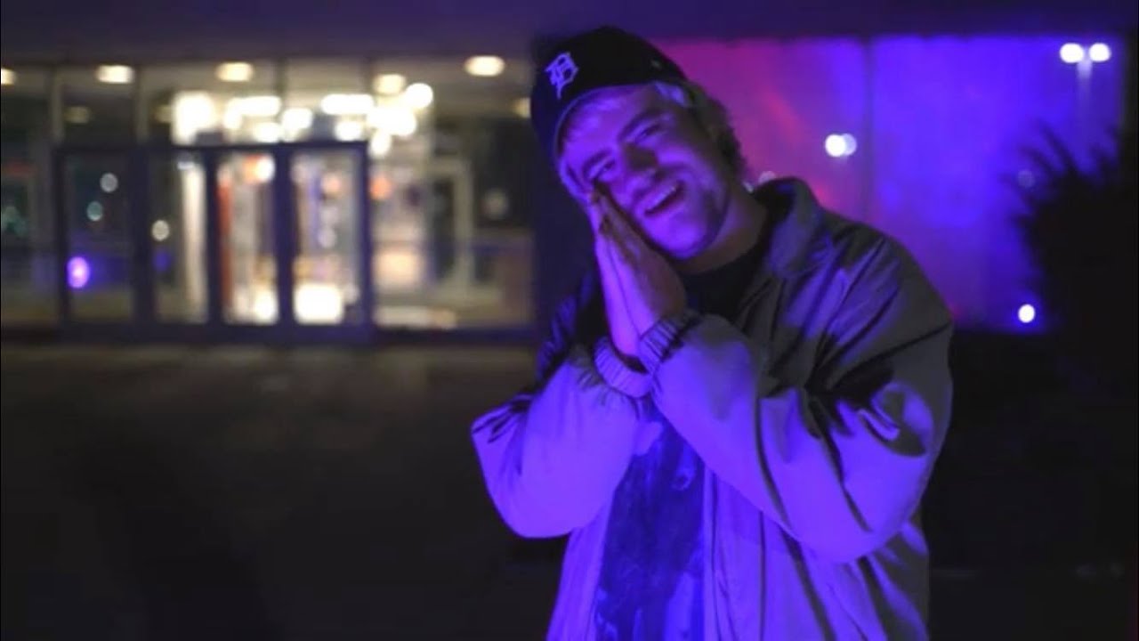 CLOONER - BIG STRETCH (BIG GRETCH CAN GET IT) - YouTube